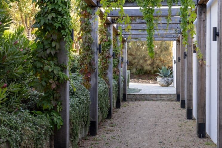 The Natural Garden Arbour: 5 Ideas for Creating Your Own | PITH + VIGOR ...